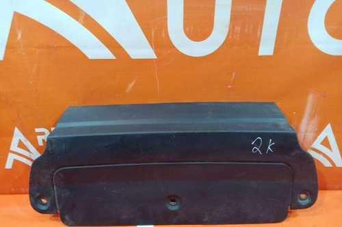 Крышка фаркопа задняя Land Rover Range Rover 4