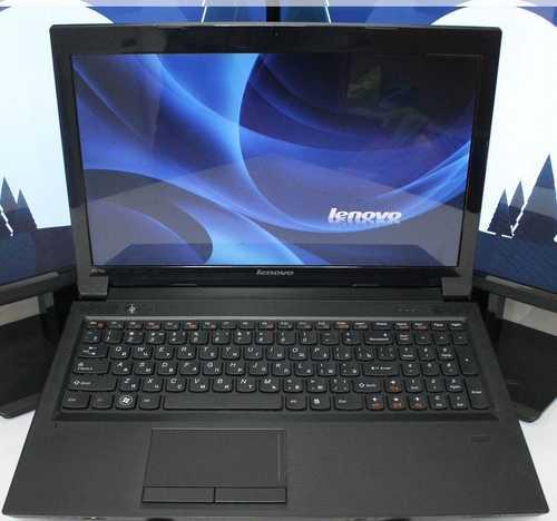 15.6" Lenovo i3-2328M GF 410M 8 GB RAM 240 GB SSD