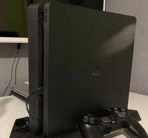 Sony playstation 4 slim. Два джойстика с играми