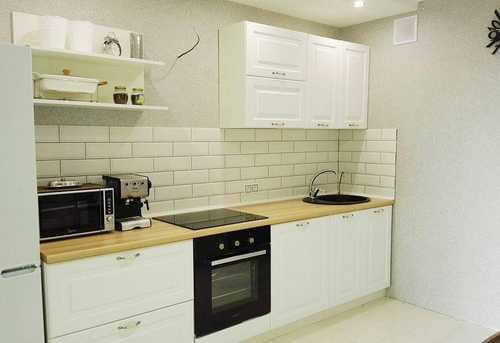 Кухня кухонный гарнитур белый квадро