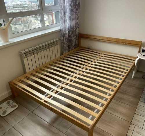 Кровать IKEA 140х200