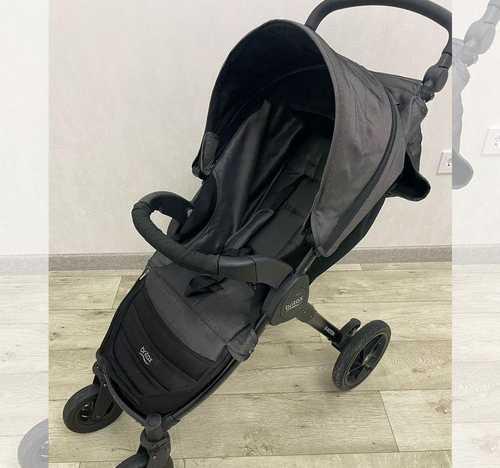 Прогулочная коляска britax