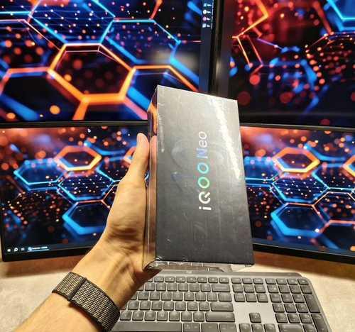 vivo IQOO Neo 10, 12/256 ГБ