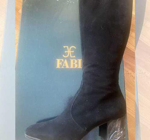 Продам новые зимние сапоги fabi 38 р