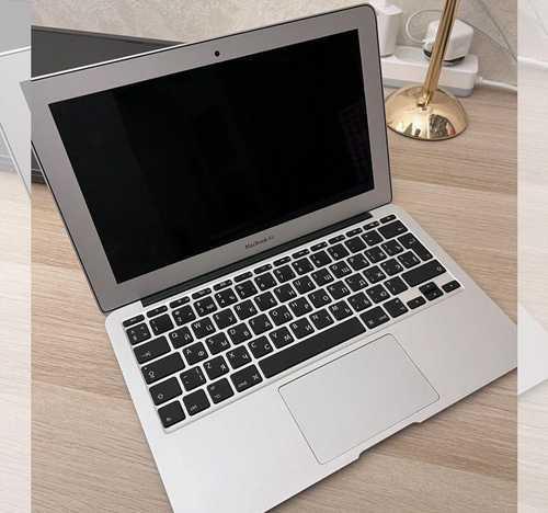 Macbook air 11 2013 года