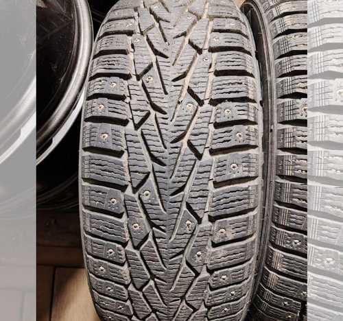 Nokian Tyres Nordman 7 215/60 R17