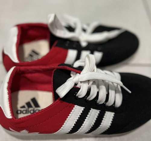 Кроссовки женские adidas