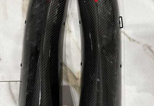 Защита голени Dainese WC carbon shin guard