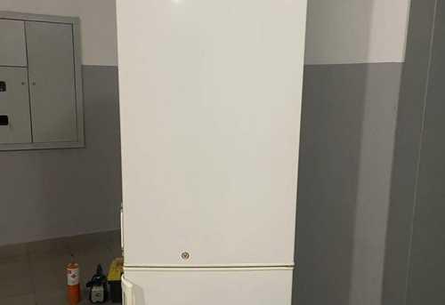 Холодильник electrolux