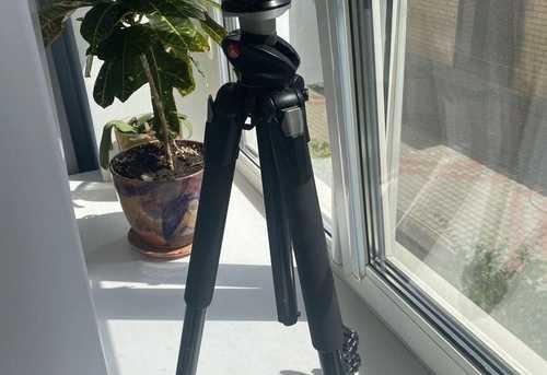 Продам штатив Manfrotto 190 xprob