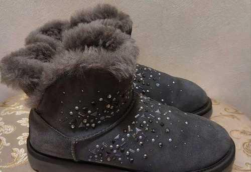 Угги (UGG), со стразами, 37,5- 38 р., овчина
