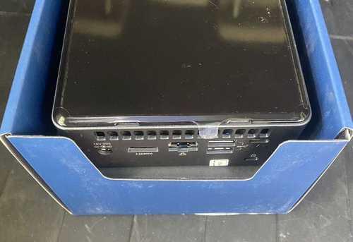 Intel nuc i3-10110u