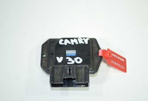 Резистор отопителя Toyota Camry ACV30 3.0 2003