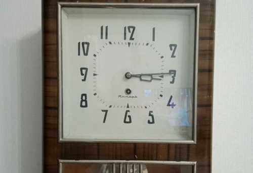 Часы настенные СССР Янтарь