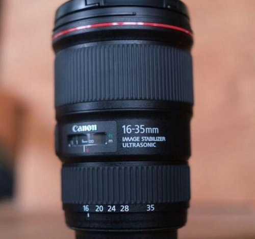 Canon EF 16-35mm f/4