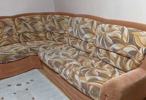 Угловой диван бу 270*175 см