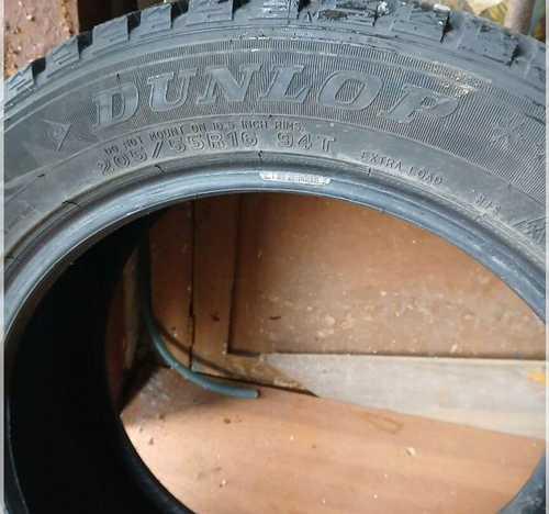 Dunlop SP Winter Ice 02 205/55 R16