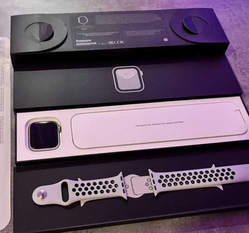 Apple Watch SE Nike 40mm 2021