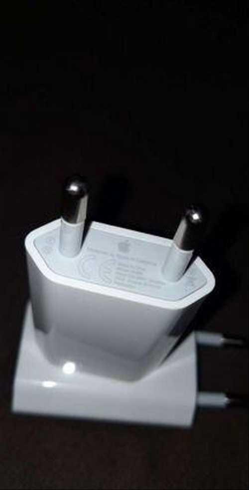 Оригинальное зарядное устройство Apple