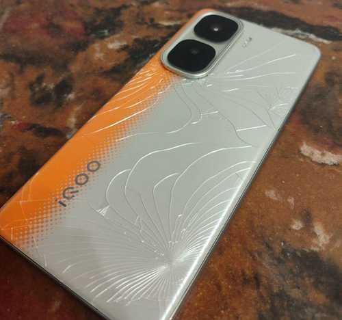 vivo IQOO Neo 10, 16/256 ГБ