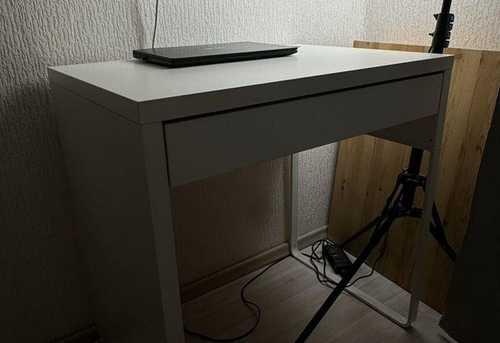 Письменный стол икеа белый