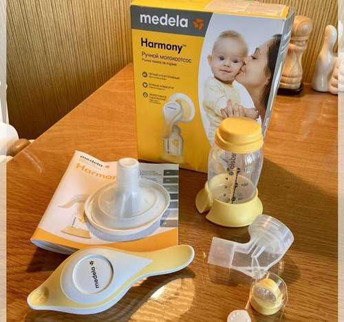 Молокоотсос medela ручной