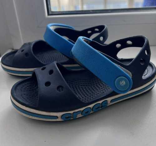 Сандалии crocs c9