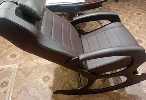 Новое Кресло качалка кожаное