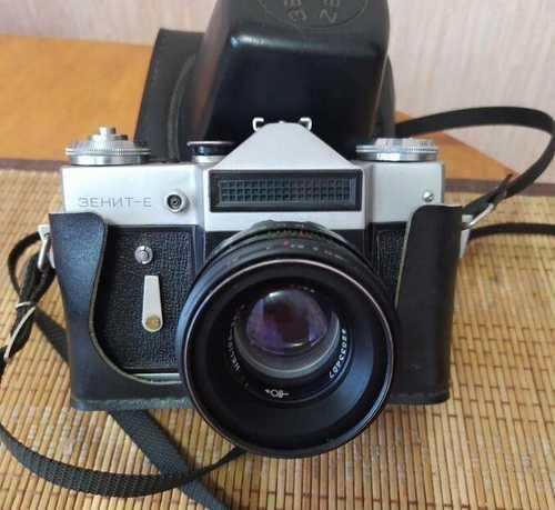 Плёночный фотоаппарат Зенит Е 1984 г
