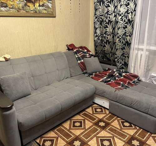 Диван