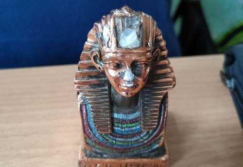 Фигурка фараона
