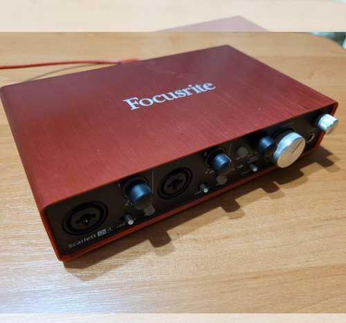 Звуковая карта Focusrite Scarlett 2i4 2nd gen