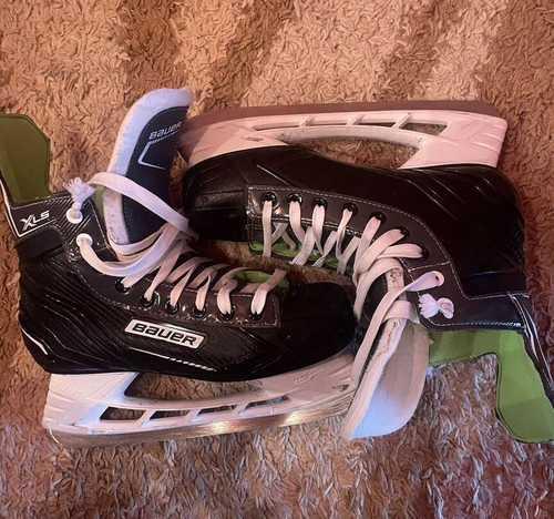 Коньки хоккейные Bauer xls