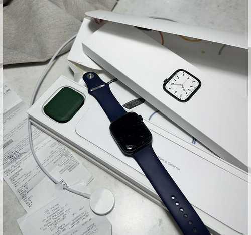 Apple Watch Series 7 45 мм