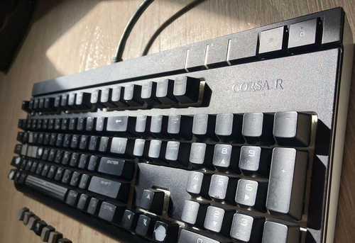 Механическая клавиатура Corsair Strafe RGB