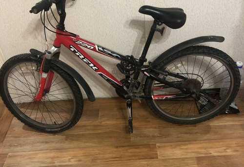 Trek MT220
