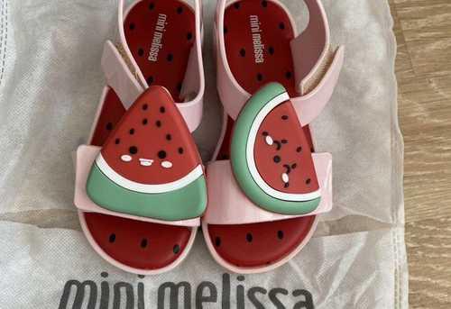 Детские Новые сандалии mini melissa