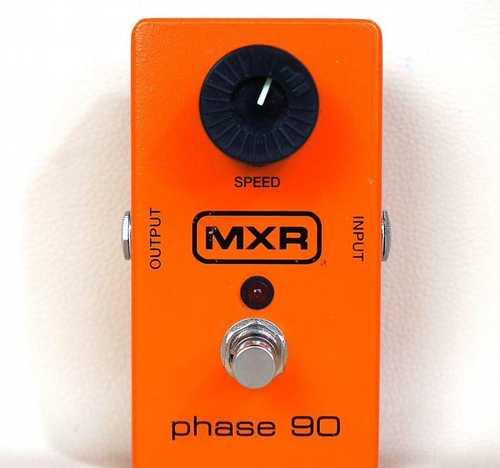 Педаль эффектов MXR M101 Phase 90