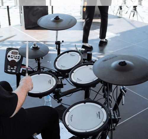 Электронные ударные roland TD-11