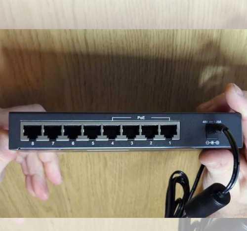 Свич POE 100мбит Tp-link TL-SF1008P 4*POE  бу