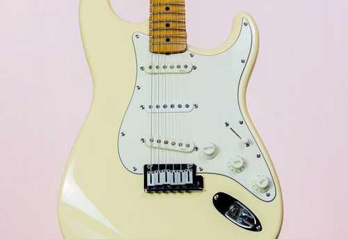 Fender Yngwie Malmsteen Stratocaster Vintage White