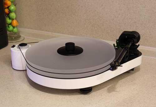 Виниловый проигрыватель Pro-Ject RPM 5 Carbon Whit