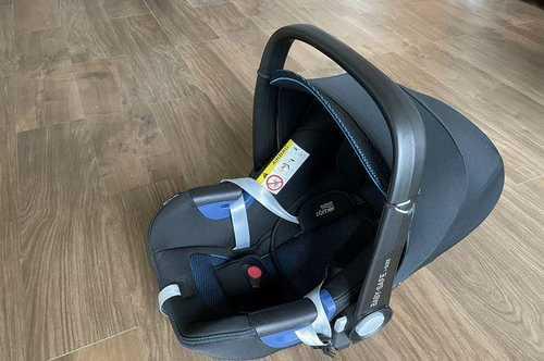 Автокресло Britax Romer baby safe2 i-size + база