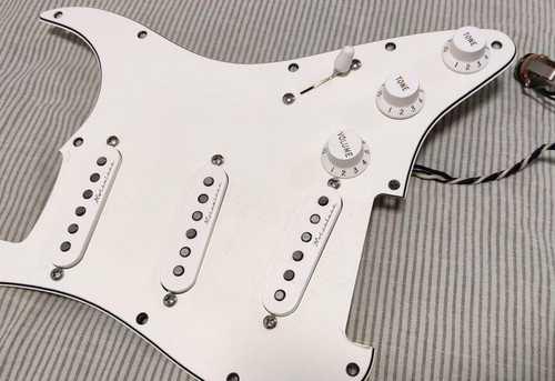 Fender Clapton Vintage Noiseless Strat Pickguard
