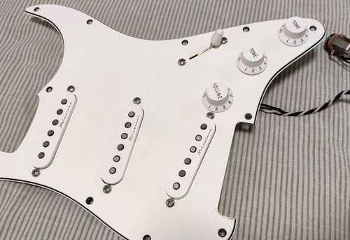 Fender Clapton Vintage Noiseless Strat Pickguard