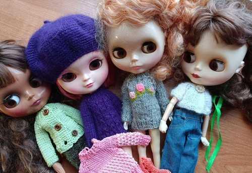 Комплект вязаной одежды для куклы Блайз