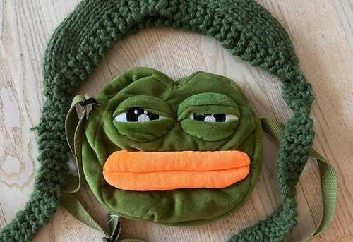 Шапка и сумка лягушка