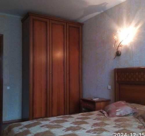 Шкаф для одежды бу италия