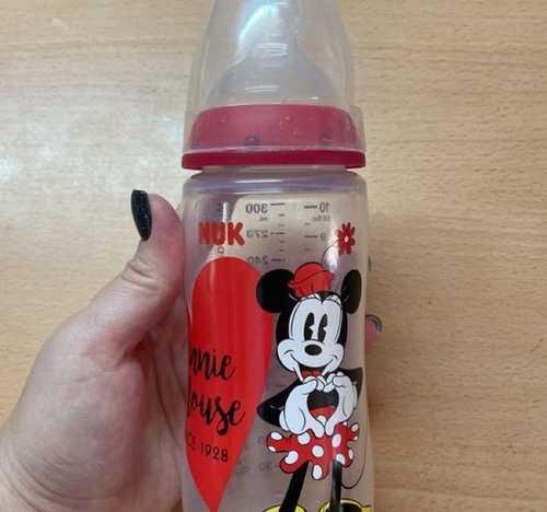Бутылочка nuk