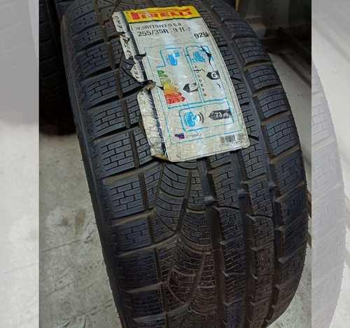 Pirelli Winter Sottozero 210 Serie II 255/35 R19 92H